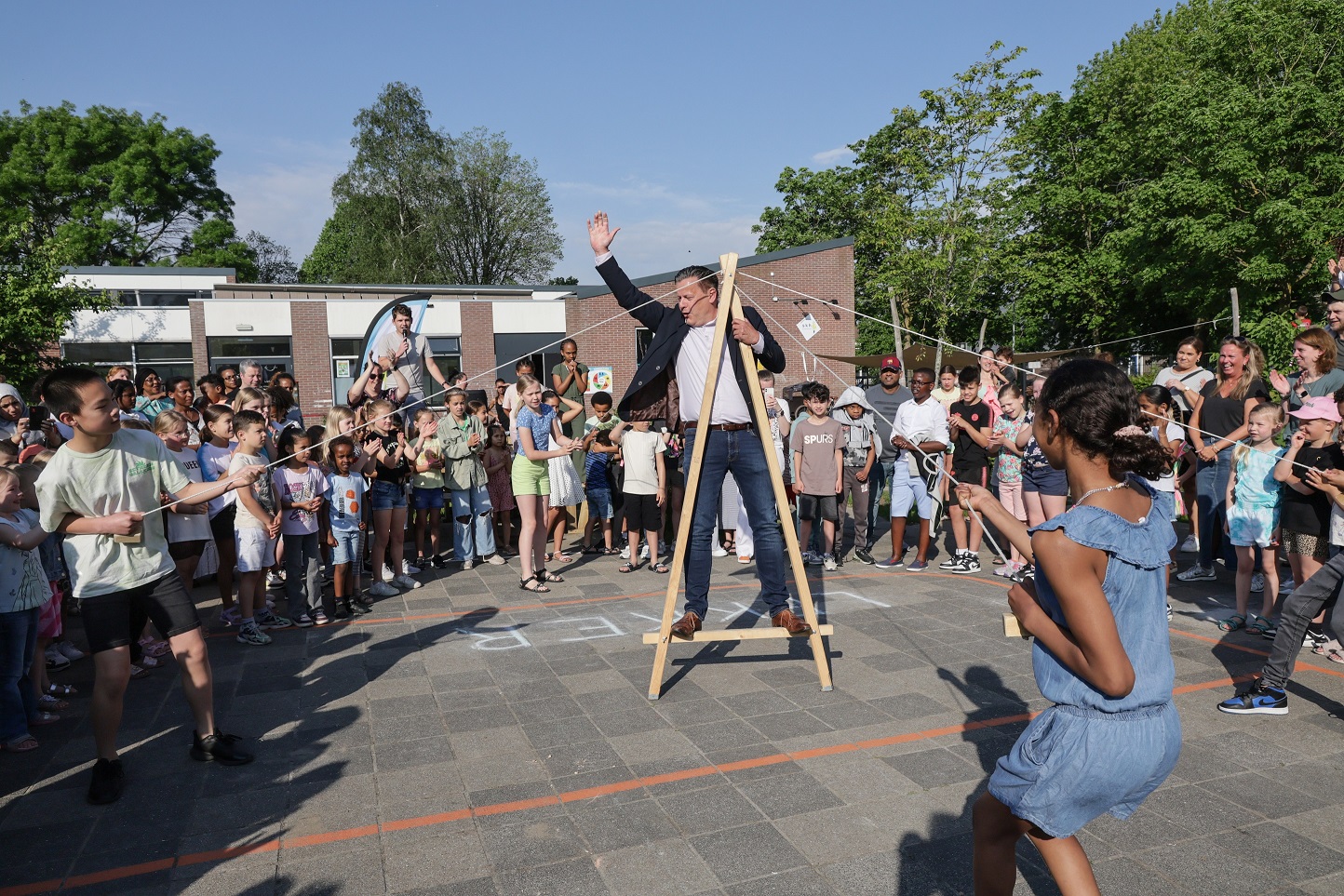 Opening beweegplein basisschool De Ceder in Hoorn - OnsWestfriesland